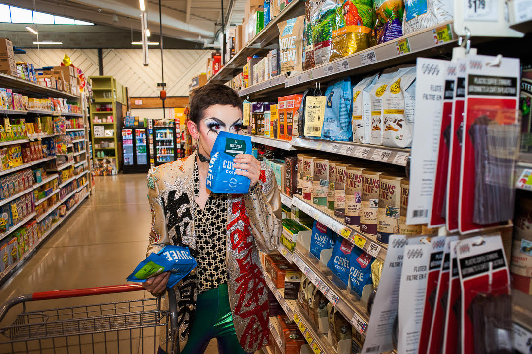 Drag Queens and Grocery Lists: Girls Gotta Eat – therepubliq